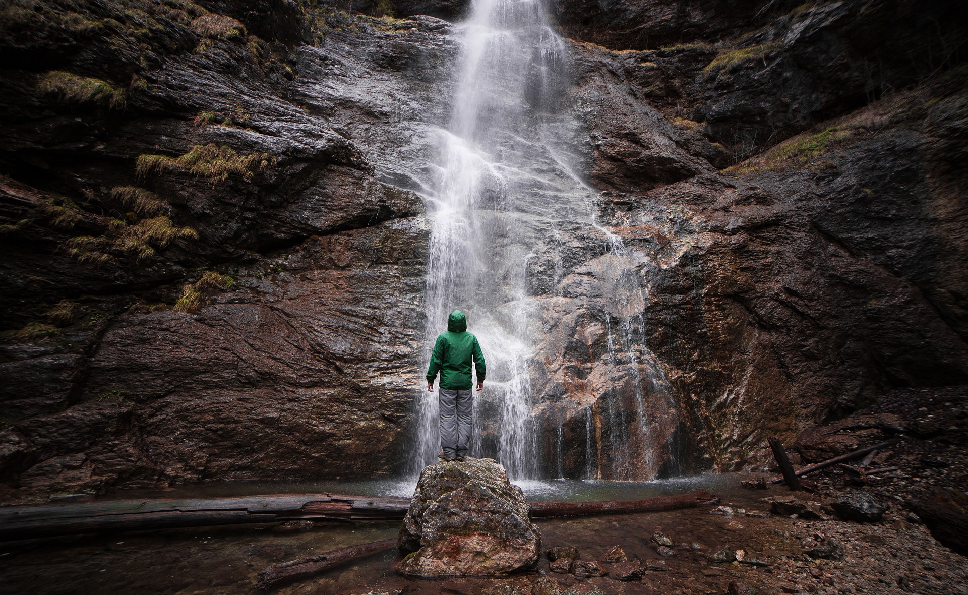 Waterfall of Encouragement | LeaderTreks Youth Ministry Blog